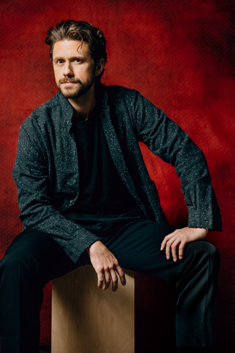 Playbill記事 アーロン・トヴェイトとサットン・フォスターにとっては、スウィーニー・トッドはラブストーリーだ | Aaron Tveit ...